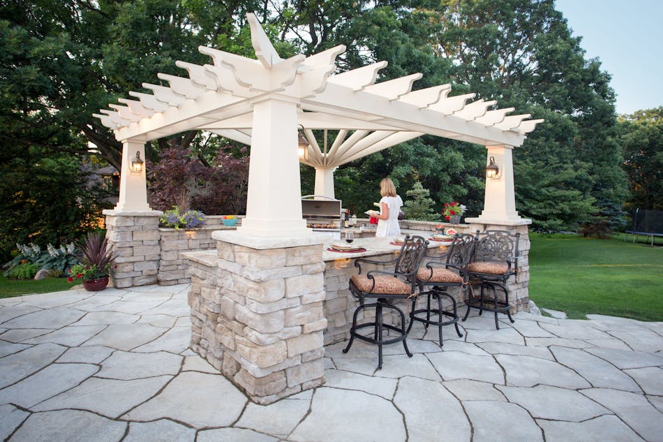 Stone Landscape Finish - Rosetta Column Caps