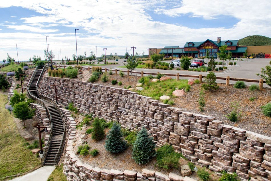 Large Rock Landscaping Retaining Wall - Rosetta Outcropping